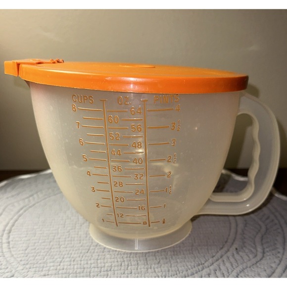 Tupperware | Kitchen | Tupperware 8 Cup Measure With Orange Pouring Lid ...